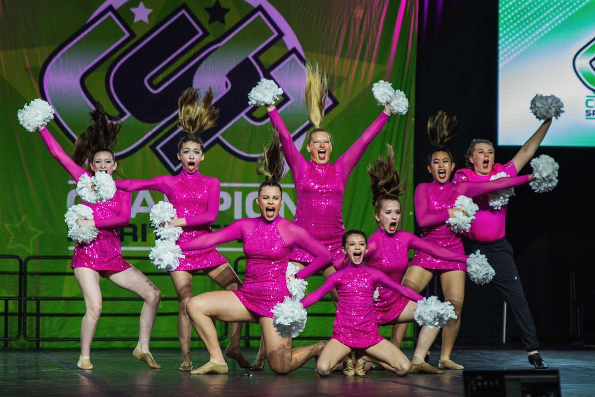 ICONIC DANCE TEAM - ICONIC ALLSTARS